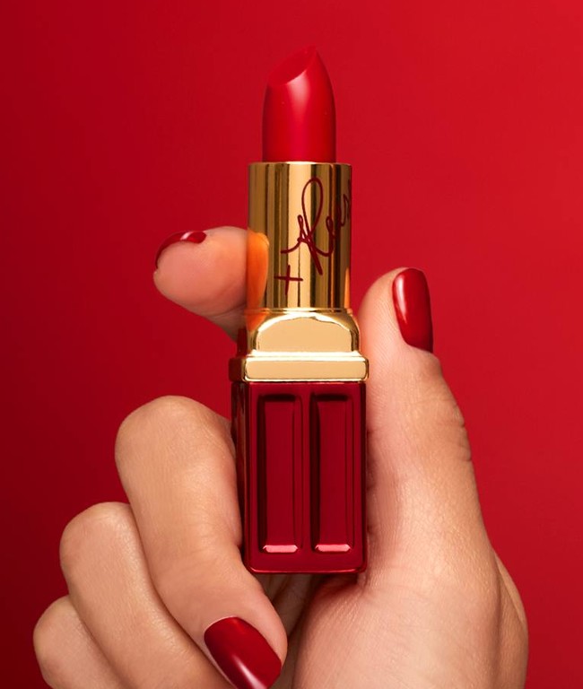 Cómo elegir la perfecta barra de labios roja – MundoBelleza
